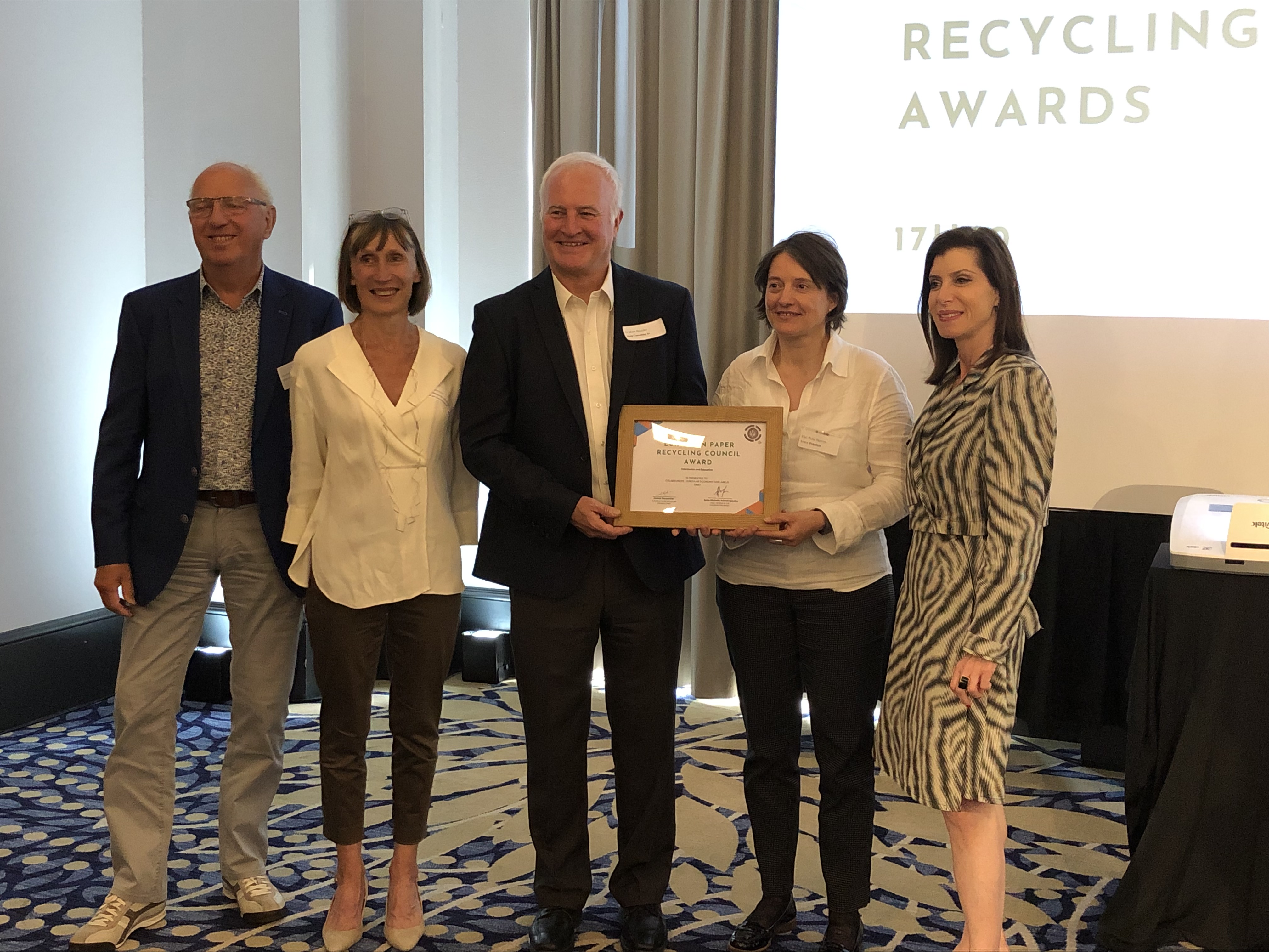 CELAB Europe wins Paper Recycling award - FINAT