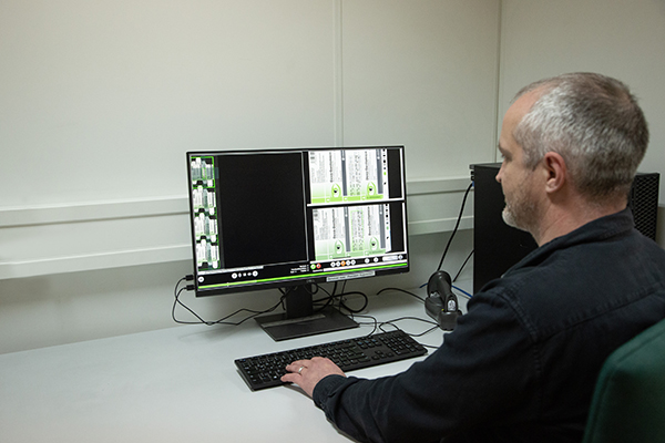 Increasing Workflow in the Pre-Press and Quality Control with the EyeC ...